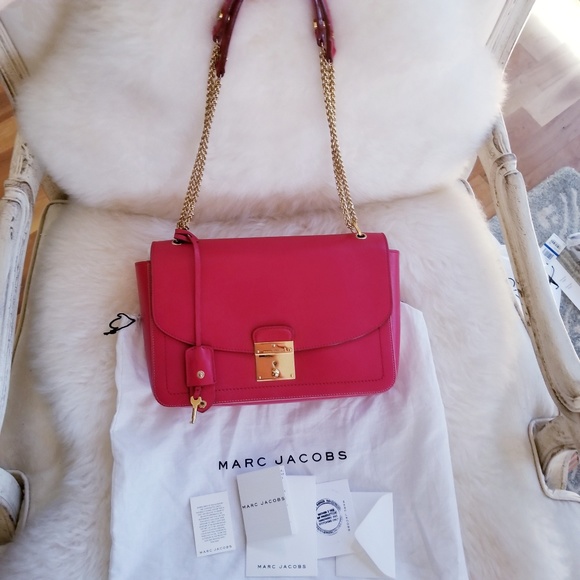 Marc Jacobs | Bags | Marc Jacobs Italian Leather With Keylock | Poshmark